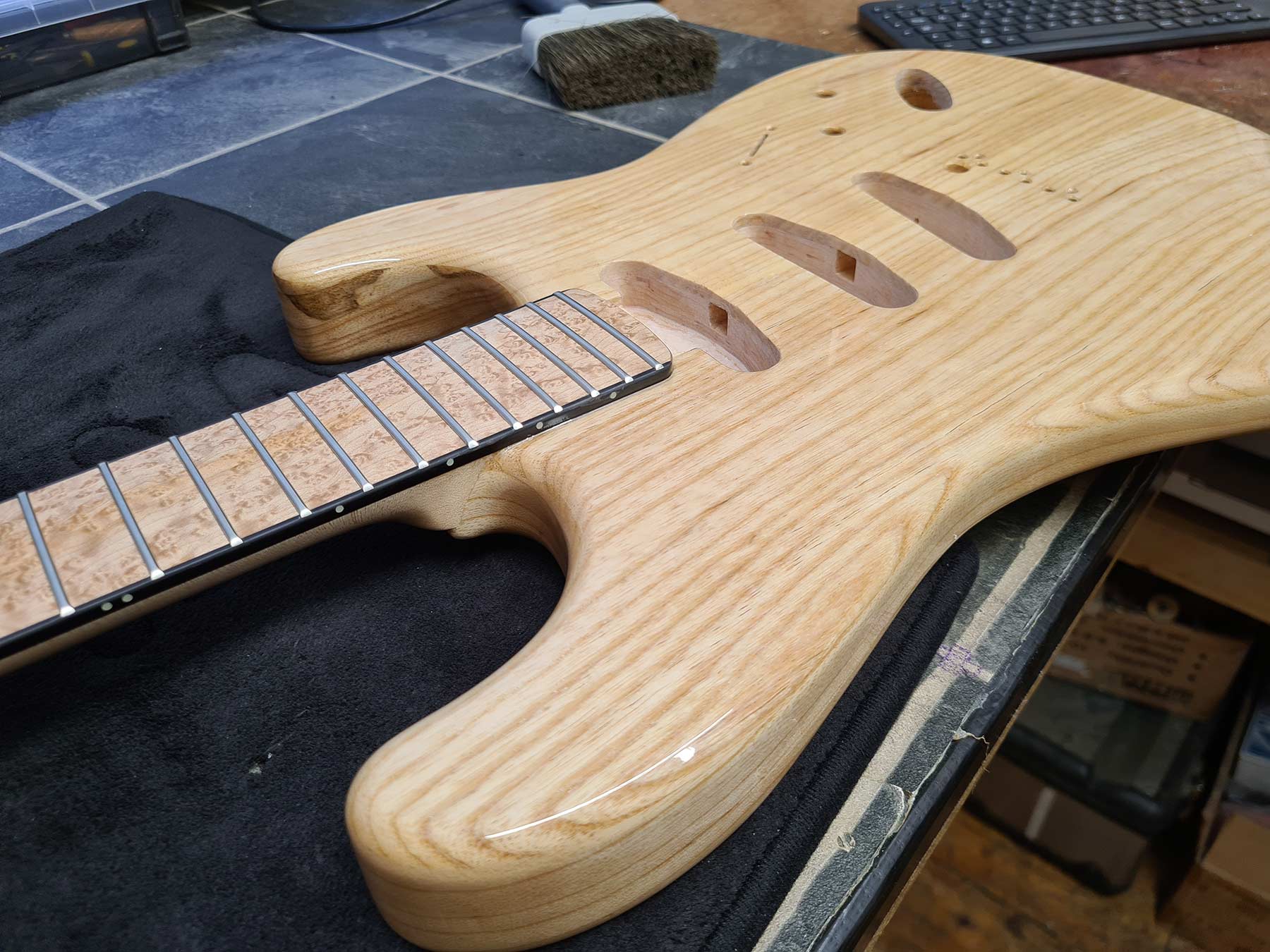 Set Neck Strat Specifications | Chris McIntyre Guitars